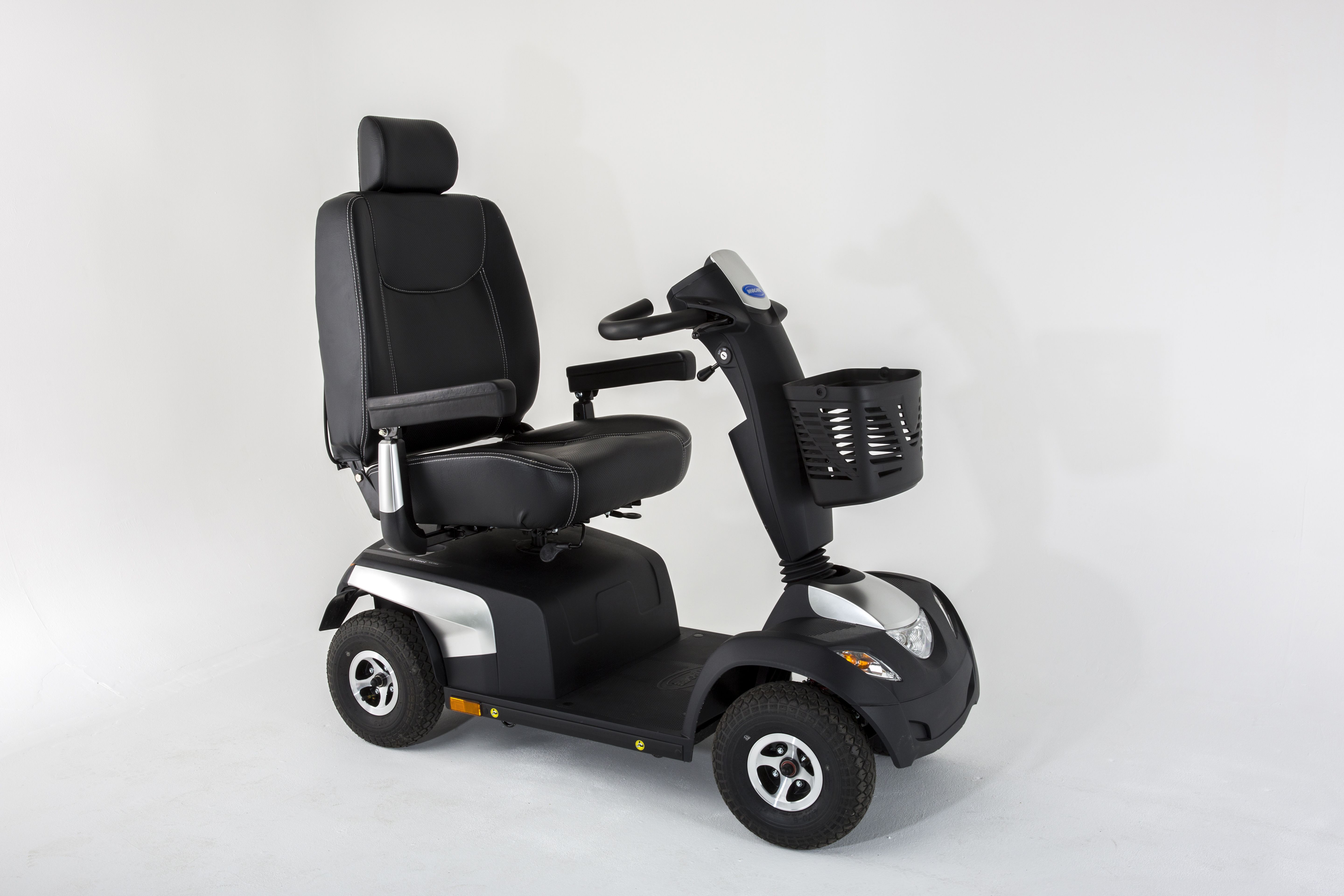 Scooter eléctrico Invacare Comet Ultra - Invacare Spain