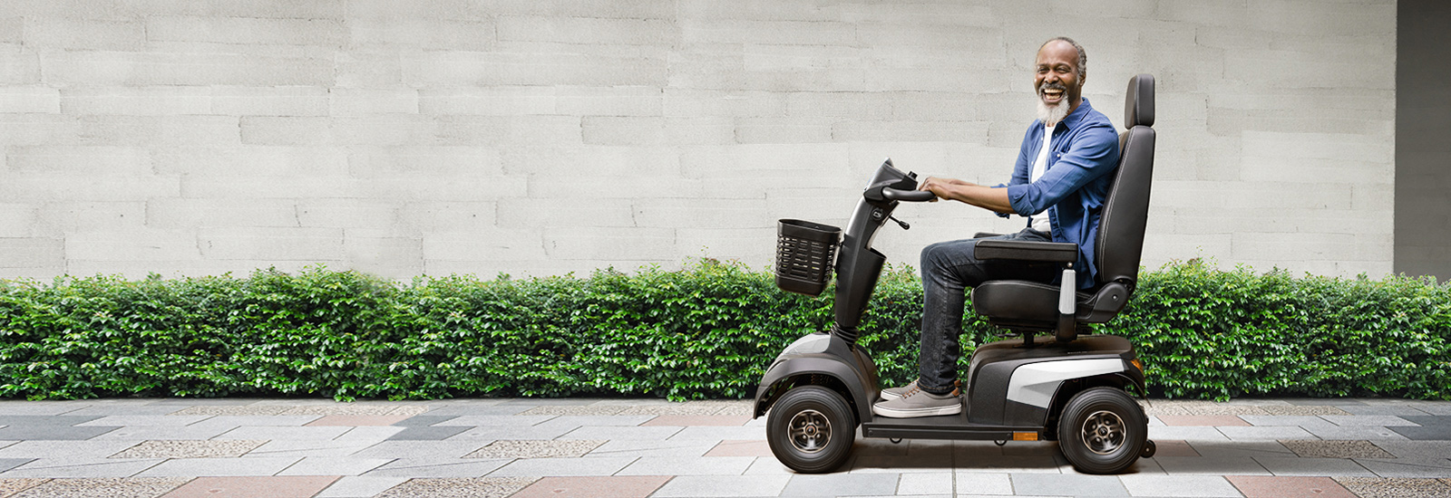 Scooter eléctrico Invacare Comet Ultra - Invacare Spain